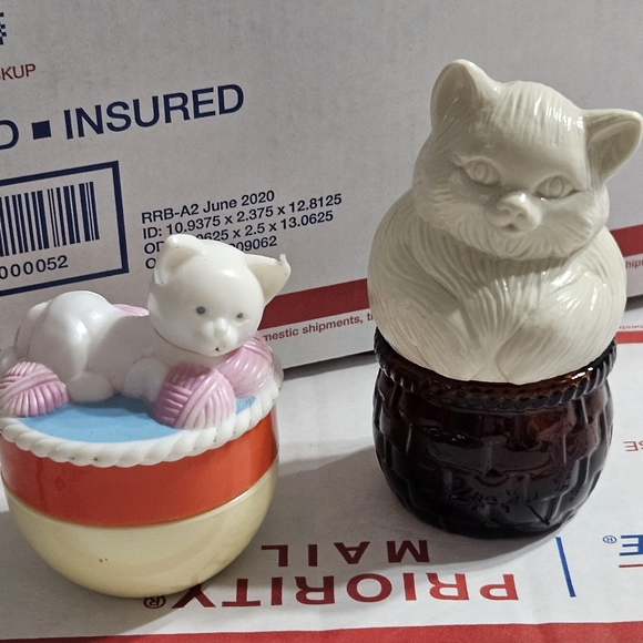 Avon | Accents | Avon Pair Of Vintage Bottles Cat And Kitten Lid And ...